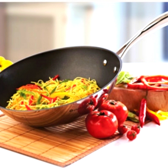 Tupperware | Kitchen | New Exclusive Tupperware Chef Series Wok | Poshmark